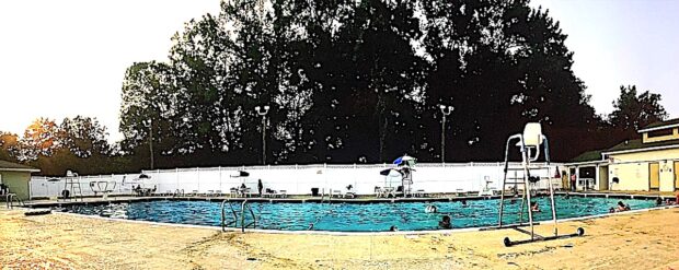 NAVAL BASE SWIMMING POOL – In Search of Glymont